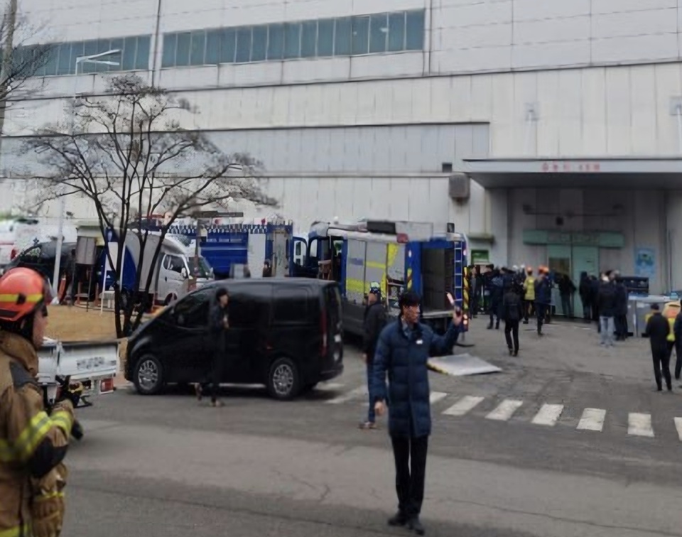 삼성전자 화성사업장 화재…인명피해 없어